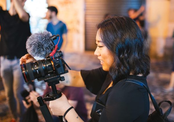 6 Cara Mudah Membuat Vlog untuk Pemula | Toffeedev